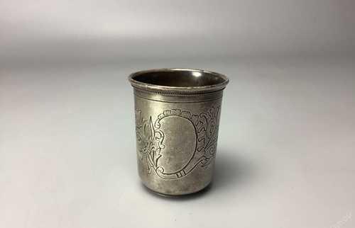 Стакан серебряный 84, клеймо всадник, штихель, до