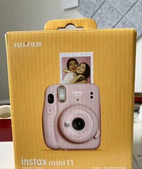 Плёночный фотоаппарат Instax mini 11 розовый blush