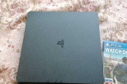 Sony PS4 station u Slim
