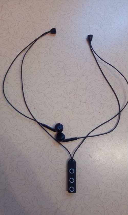 Bluetooth гарнитура, наушники