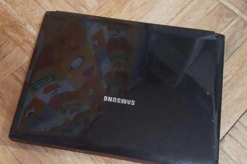 Ноутбук samsung r560