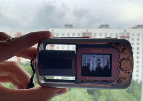 Nikon Coolpix 2500