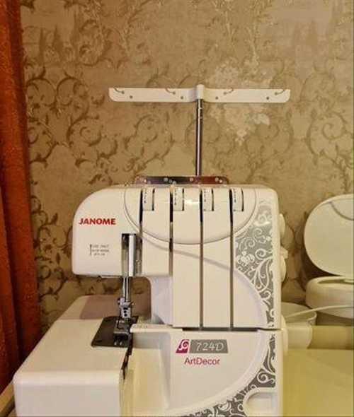 Оверлок Janome Art Decor 724D