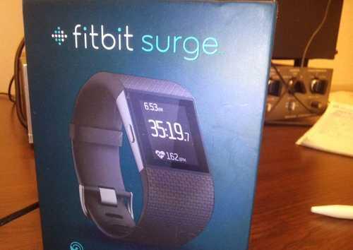 Фитнес-браслет Fitbit Surge