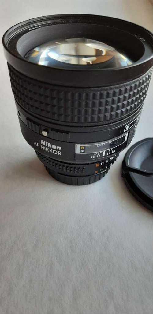 Nikon 85mm f1.4 D