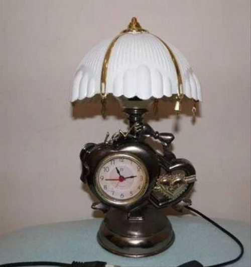 Лампа (светильник) с часами