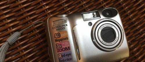 Компактный фотоаппарат nikon 4600 мало бу