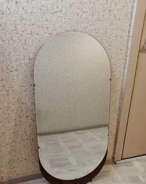 Зеркало овальное на основе