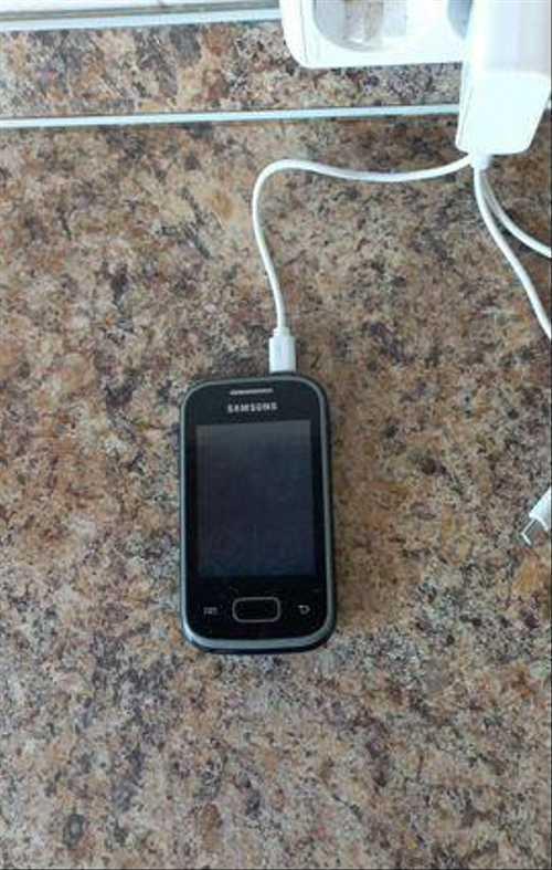 Смартфон Samsung GT-S5300