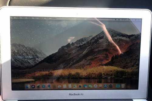 Apple MacBook Air 11 2010