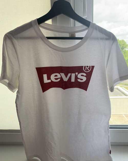 Футболки Levi's