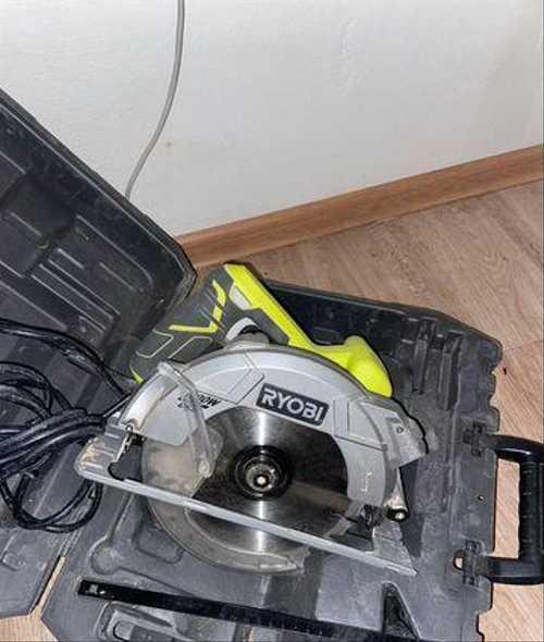 Дисковая пила с лазером Ryobi RCS1600