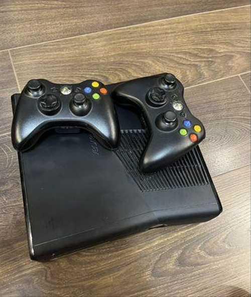 Игровая приставка xbox 360