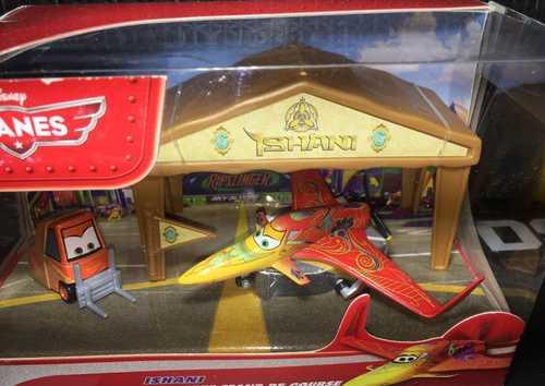 Самолет в ангаре Дисней Disney "Planes" Mattel