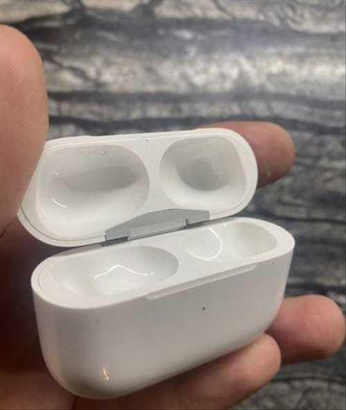 Сломался кейс для airpods