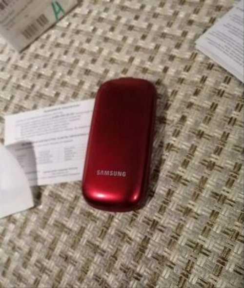 Мобильный телефон Samsung GT-E1272