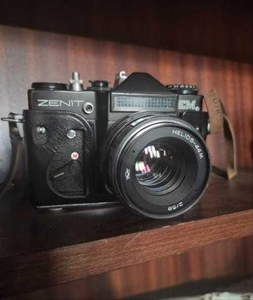 Фотоаппарат Зенит - ем, оптика Helios-44М