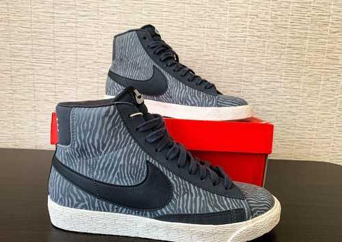 Кроссовки Nike Blazer