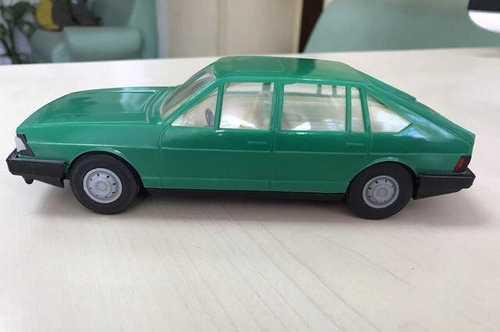 Модель автомобиля audi 100 avant LSE 1/25