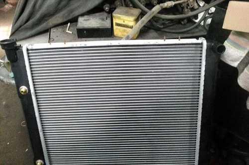 Радиатор охлаждения Jeep Grand Cherokee ZJ АКПП