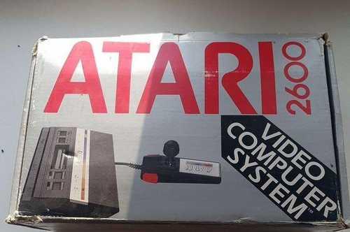Игровая приставка Atari 2600
