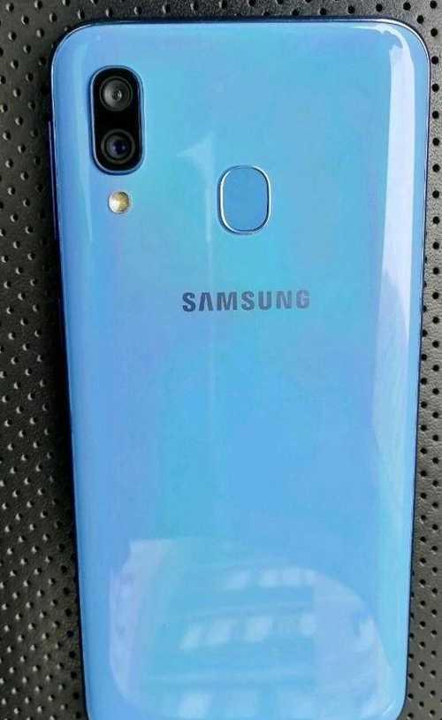 Галакси а 25. Самсунг а40 голубой 64гб. Samsung Galaxy a40 Blue. Самсунг а40 64 ГБ. Samsung a40 голубой.