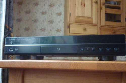 BLU RAY плеер yamaha BD-S677