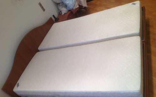 Двуспальная кровать с ортопедическим дном