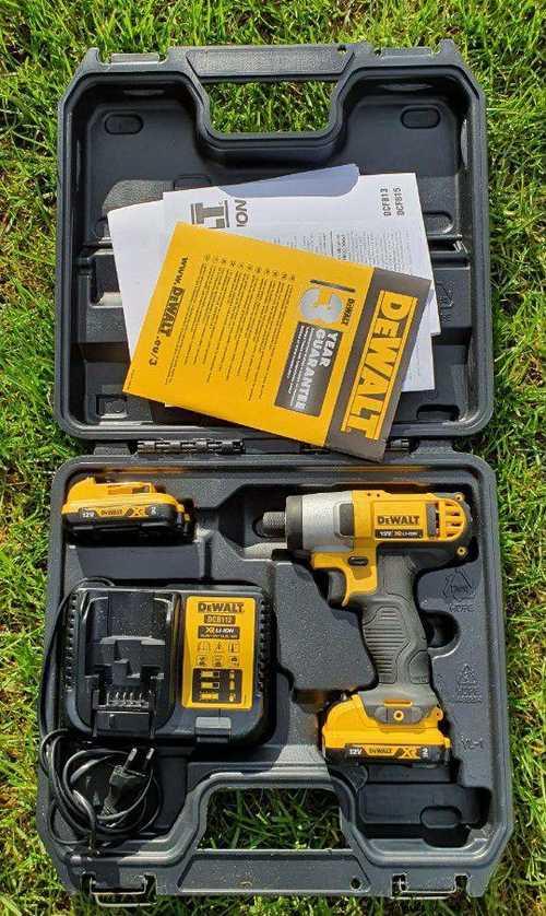 Аккумуляторный гайковерт Dewalt