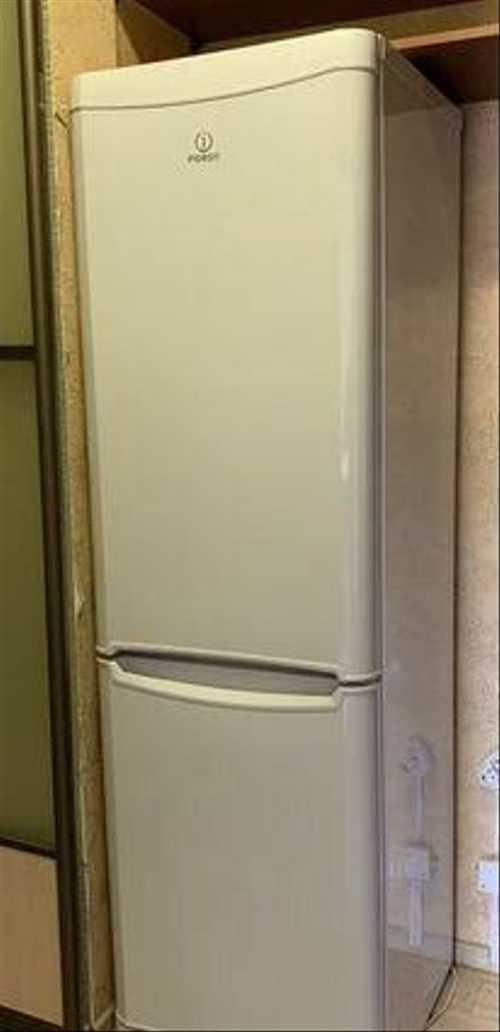 Холодильник Indesit BA20.025
