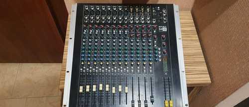 Микшерный пульт Soundcraft spirit m8