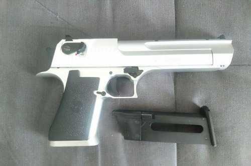 Страйкбольный пистолет desert eagle