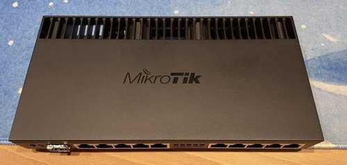 Mikrotik RB4011iGS+RM