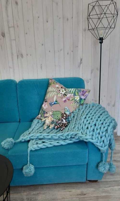 Плед крупной вязки из шерсти мериноса