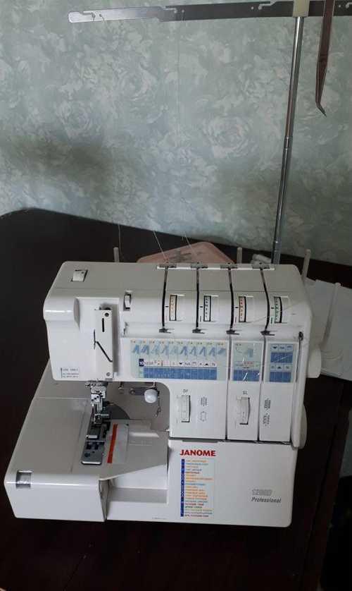 Продам коверлок Janome 1200D Professional