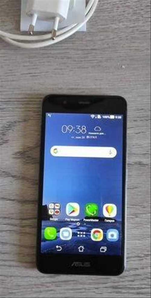 Продам Смартфон asus ZenFone 3 Max 16 гб 5.2"