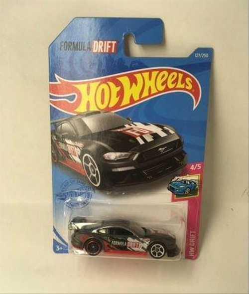 Hot wheels ford mustang gt