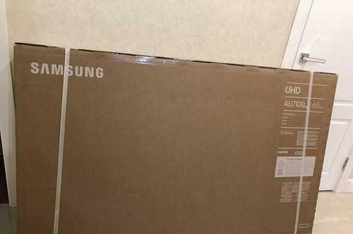 Новый телевизор Samsung UE65AU7100