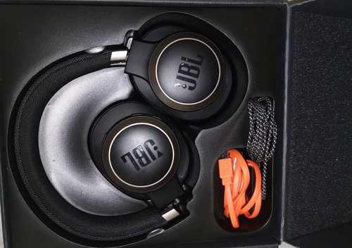 Беспроводные наушники JBL live 650BT NC