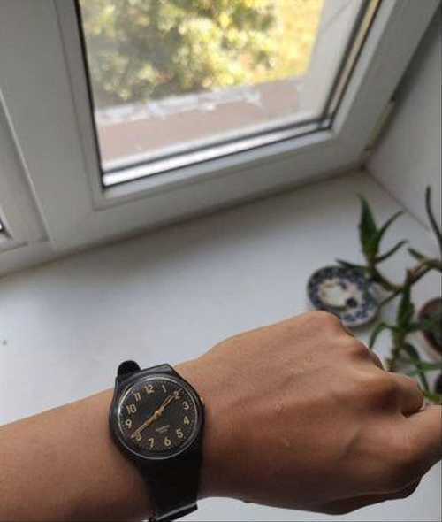 Часы swatch черные
