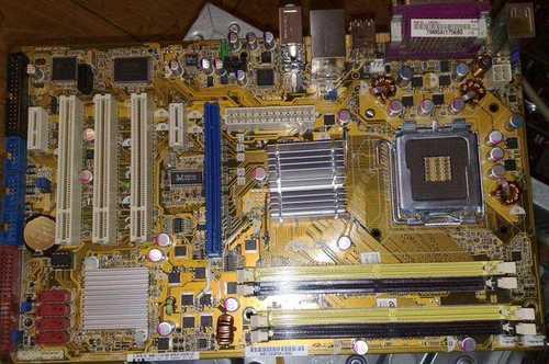 Комплект LGA 775 (c2d e7200+ asus p5b se+3Gb DDR2)