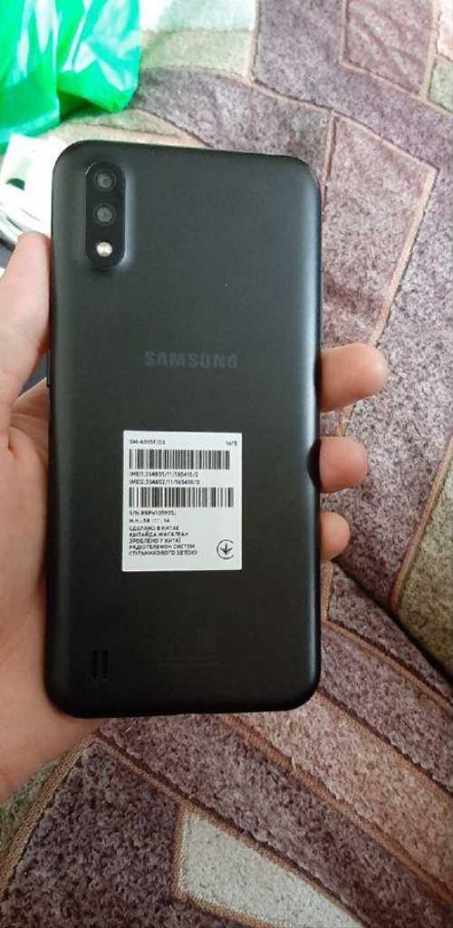 Телефон Samsung А01