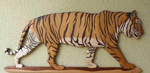 Тигр символ года из пенопласта