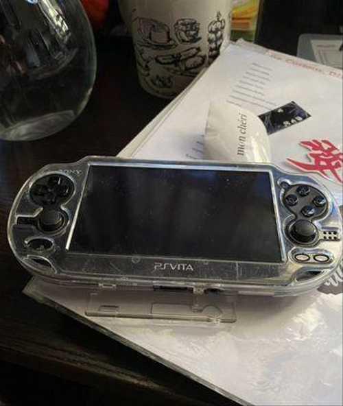 Sony PSVita и 2 игры gravity rush,uncharted