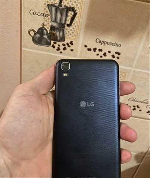 Телефон LG k 220