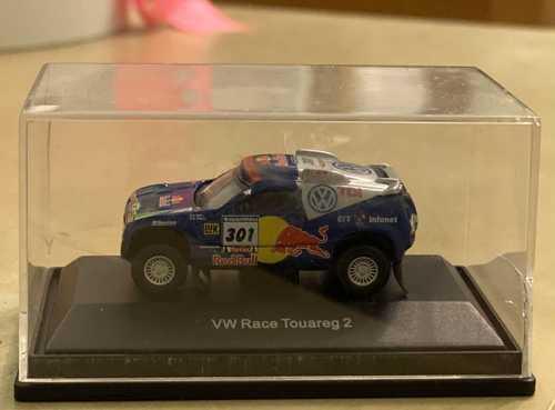 Модель автомобиля VW Race Touareg 2 1:72