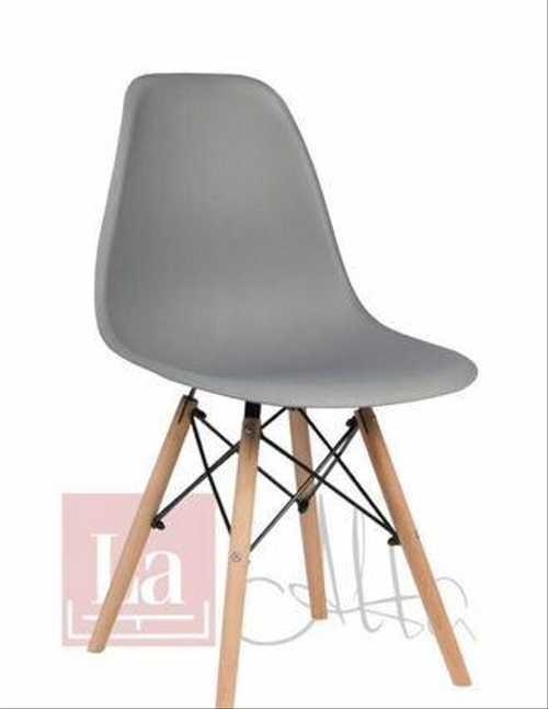 Стул glossy в стиле eames прозрачный