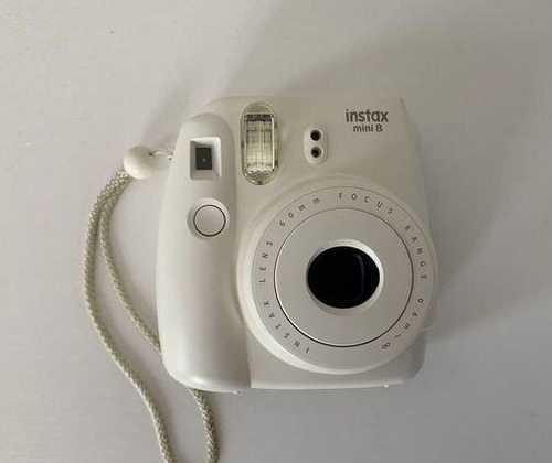 Плёночный фотоаппарат Instax mini 8