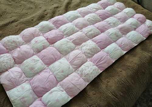 Одеяло бонбон в детскую кроватку