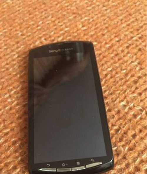 Игровой смартфон Sony Ericsson R800i